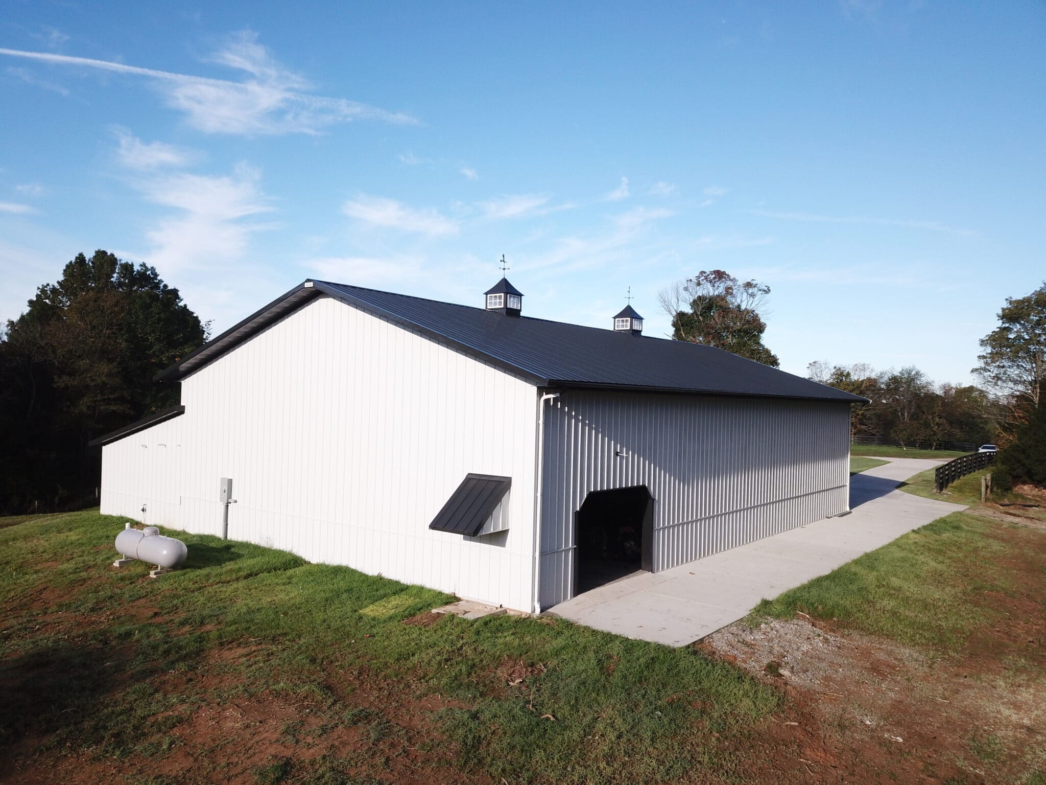 Hobby Building - 48' x 80' - Walters Buildings