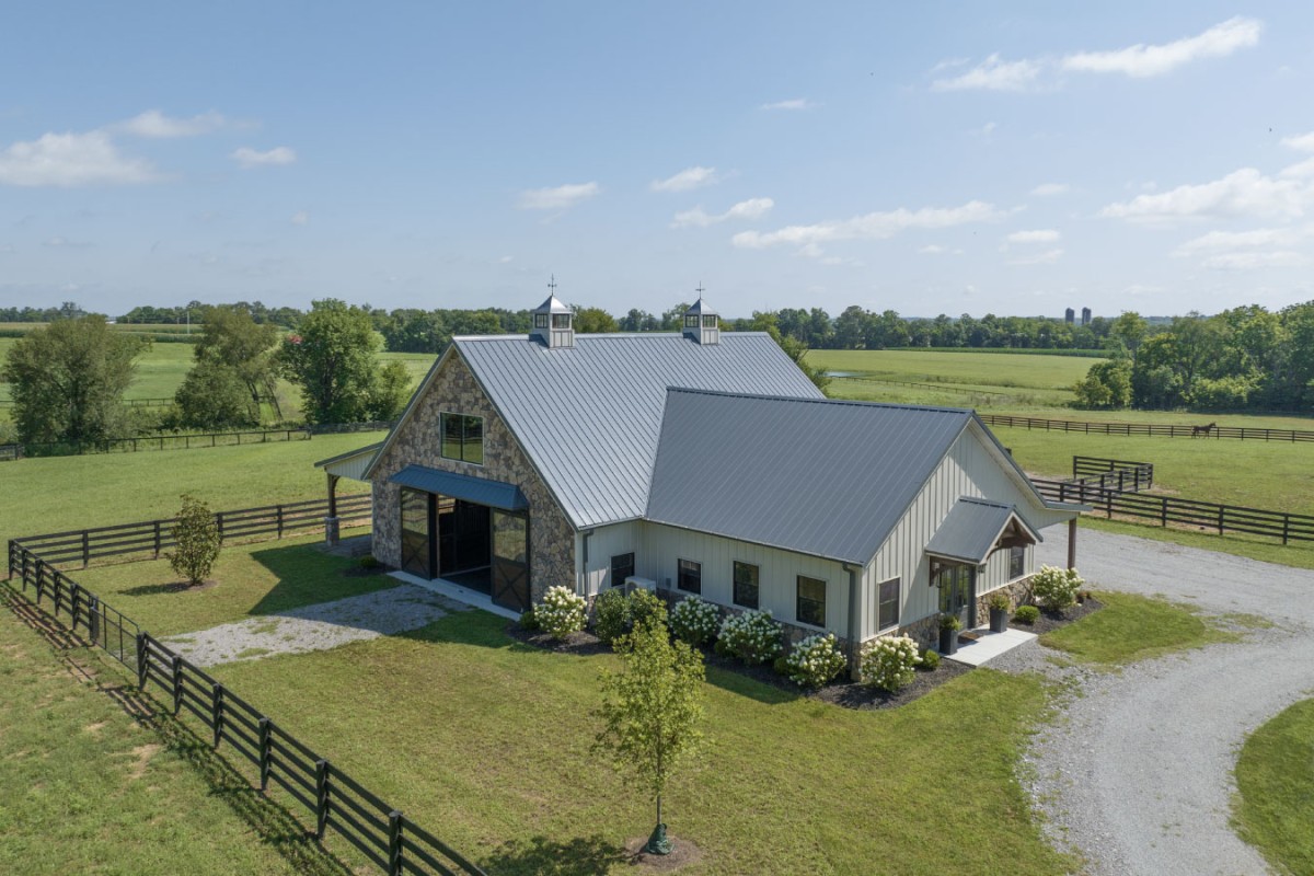 Horse Barn with Living Quarters - Walters Buildings