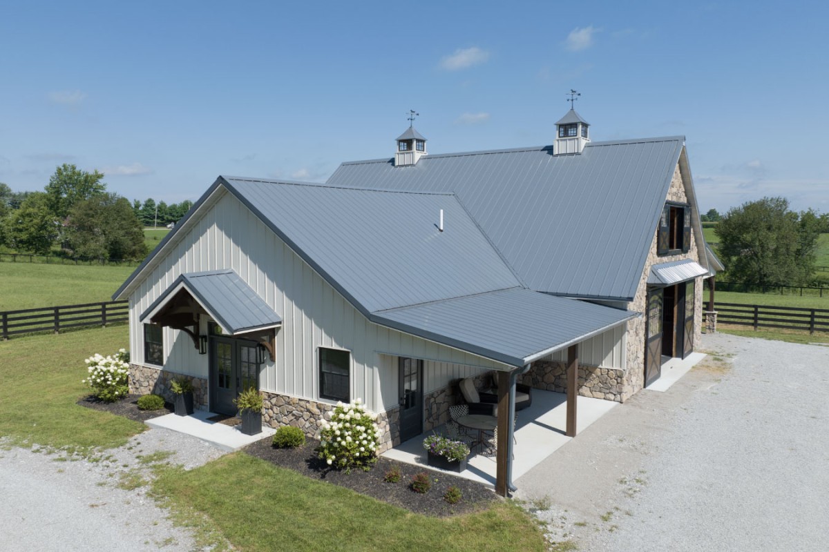 Horse Barn with Living Quarters - Walters Buildings