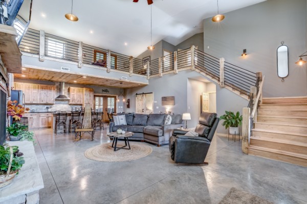 Luxury Barndominium - Walters Buildings